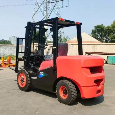 China Heavy-Duty Diesel Forklift 3-5 Ton-Smooth Shifting Automatic Transmission,  Three-Stage Mast for Indoor & Outdoor Use for sale
