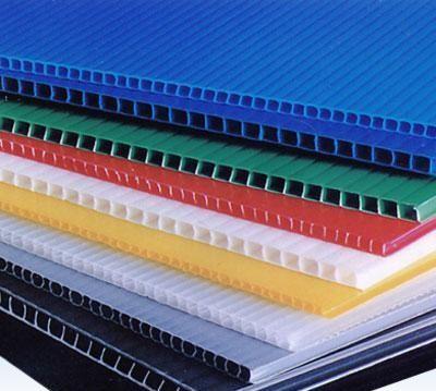 China Waterproof Polypropylene Hollow Sheet 2mm-12mm Thickness 85% Light Transmission Recyclable Plastic for sale