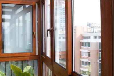 China Bathroom Aluminum Tilt and Turn Windows - 60mm Frame with Vertical/Horizontal Opening Options for sale
