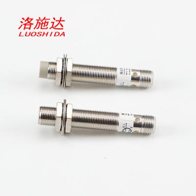 China 3 Wire Inductive Sensor M12 24VDC Brass Cylindrical With M12 Plug Type for sale