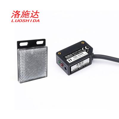 China Q31 Plastic Retro Reflective Square Laser Sensor Switch NPN PNP Output Distance Adjsutable for sale