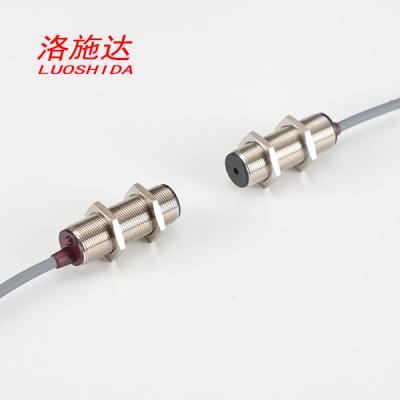 China 3 Wire Or 4 Wire M18 Proximity Sensor for sale
