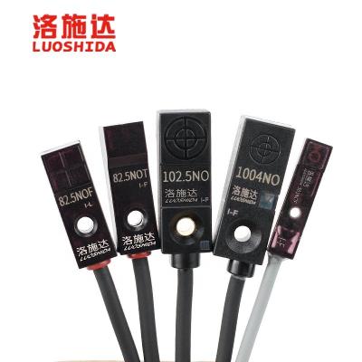China Small Square Inductive Proximity Sensor Q5 Q8 Q10 Non Flush PBT Housing for sale