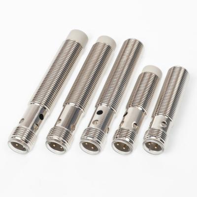 China M12 4-Pin IP67 10-30VDC NPN/PNP Inductive Proximity Sensor Flush/Non-Flush Mounting for Metal Detection for sale
