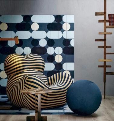 China Leather Luxury Living Room Furniture Yellow Stripe Mother'S Embrace Single Sofa for sale