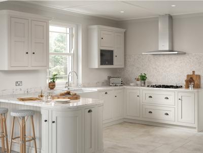 China Arcuate U Shape Solid Wood Kitchen Cabinets White Solid Wood Doors Panels for sale
