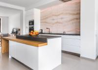 China 15mm Modern White Gloss Kitchen Cabinets Natural Wood Kitchen Cabinets Modern for sale