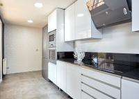 China 2200MM Modern Modular Kitchen Cabinets Granite Cabinet Tops Kitchens CAD Design for sale