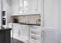 China 2.4M Real Wood Modern Gloss White Kitchen Cabinets Modular Kitchen Unit ODM for sale