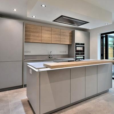 China Laminate Modern Modular Kitchen Cabinets High Gloss Finish And Quartz Top for sale