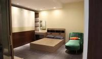 China Luxury Walk In Closet Furniture With Shelves Designs With Storage Basket for sale