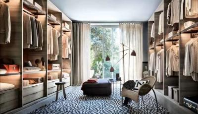 China 20mm Walnut Wood Walk In Closet Wardrobe for sale