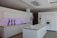 China DTC 200cm Modern Stained Kitchen Cabinets With Painted Island Breakfast Bar for sale
