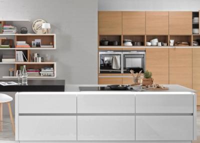 China 50mm Countert Tops Kitchen Island Cabinets H750mm Base Customized for sale