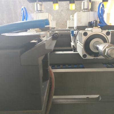 China 20 Times / Min 0.6MPa Plastic Tank Crimping Machine Aluminum Radiator Clinching Machine for sale