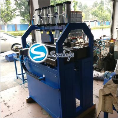 China High Accuracy 2pcs/Min Radiator Clinching Machine 2KW Power Consumption for sale