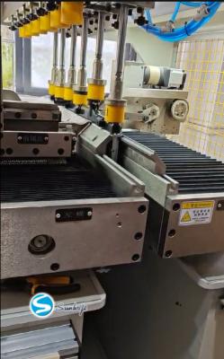 China Maximum Size Of Head Plate 120mm Plastic Tank Clinching Machine 800-1300KG For Heavy-duty Tank Fabrication for sale