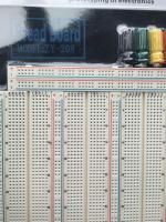 China Students Simple Circuits Solderless Breadboard 18.8 * 18.4 * 0.85cm For Experiment for sale