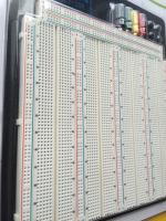 China Students Simple Circuits Solderless Breadboard 18.8 * 18.4 * 0.85cm For Experiment for sale