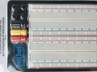 China 1660 Points Electronic solderless breadboard & prototyping board with metal plate for sale