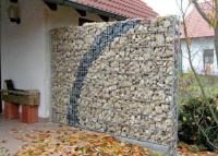 China 2.5-3.7mm Galvanized Welded Wire Mesh Gabion Steel Mesh For Building Exterior Walls for sale