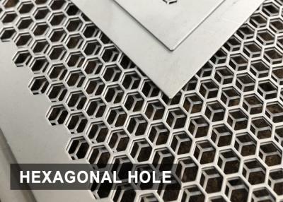 China Silver Diamond Hole Perforated Mesh Sheet with 0.1mm-12mm Thickness for Construction and Decoration for sale