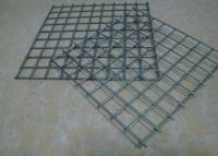 China 2 Curved Welded Wire Mesh Panels with 100mm X 100mm Grid and 2500LBS Weight Capacity for Industrial Use for sale