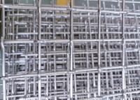 China Flat-Topped Curved Woven Wire Mesh Screen with Heavy-Duty Construction and Corrosion Resistance for sale