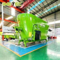 China Static Vertical Dairy Feed Tmr Wagon Mixer Machine Wear Resistance for sale