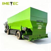 China TMR Feeder Silage Wagon Feed Residue Recycler Anti Mold Self Propelled for sale