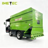 China TMR Livestock Feed Silage Truck Spreader Horizontal Mixer Wagon For Dairy Cattle Farm for sale