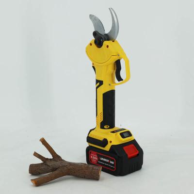 China Agricultural Anti-Slip 40MM Electric Battery Scissor Pruner For Pruning for sale