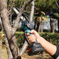 China Lightweight 6 Inch Battery Chainsaw With Pump Oil System Cordless Electric Chainsaw For Smooth Cutting for sale
