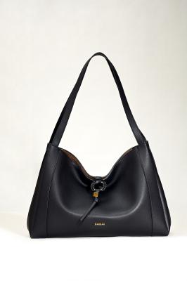 China Custom Genuine Leather Hobo Shoulder Bag With Braided Ring for sale