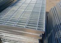 China Corrosion Resistant Galvanized Steel Grating Silver 32 X 5 Metal Walkway for sale