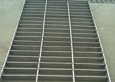 China Stainless Steel Heavy Duty Steel Grating , Round Bar 25 X 5 SS Floor Grating for sale