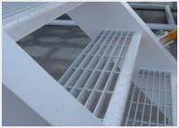 China 30 X 3 Safe Galvanized Steel Stair Treads For Heavy Duty Light Weight for sale