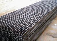 China Zinc Coating Welding Serrated Steel Grating For Outdoor Stair Tread for sale