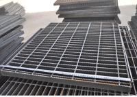 China PVC Coated Catwalk Grating Walkway , Galvanized Serrated Metal Grate Platform for sale