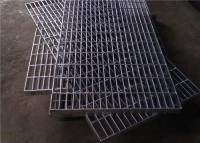 China Hot Dip Galvanized Steel Grating 300 - 1000mm Width 300 - 6000mm Length for sale