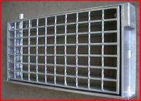 China A Grade Hot Dipped Galvanized Q235 Material Steel Grating Drain Cover for Heavy Duty Trench Applications for sale