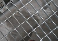 China 32x5 25x5 Serrated Bar Grating Industrial Floor Grates 10mm-2000mm Width for sale