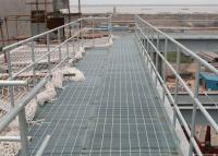 China Stainless Steel Grating Platform Pitch 30mm x 100mm , Galvanised Steel Grating for sale