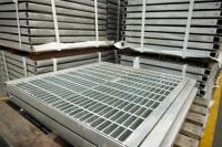 China Carbon Steel Bar Grating Stairs Treads for Welded Flat Bar Grating Stairs for sale