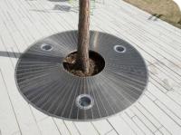 China Premium Tree Pool Cover with Durable Steel Grating Design for sale