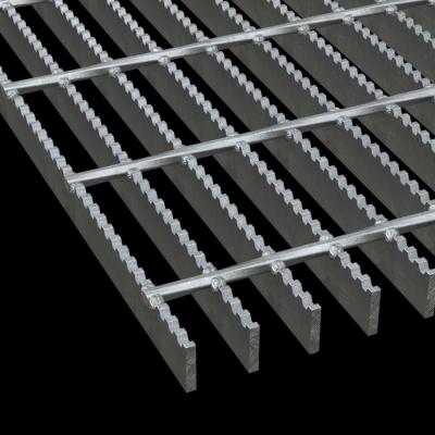 China Welded Bar Grating Metal Serrated Drainage Toothed HDG Steel Serrated Floor Gratings for sale