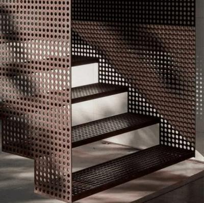 China Hot DIP Galvanized Steel Grating Stair Tread with Square Grid for Trench Drain and Good Drainage for sale