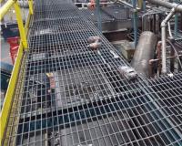 China Hot DIP Galvanized Steel Grating Stair Tread with Square Grid for Trench Drain and Good Drainage for sale