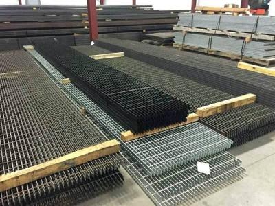 China Customizable Slip Resistant Steel Bar Grating for Anti-Slip Walkways and Platforms for sale