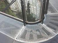 China Corrosion Resistant Welded Construction Steel Grating Platforms for Industrial Safety Solutions for sale
